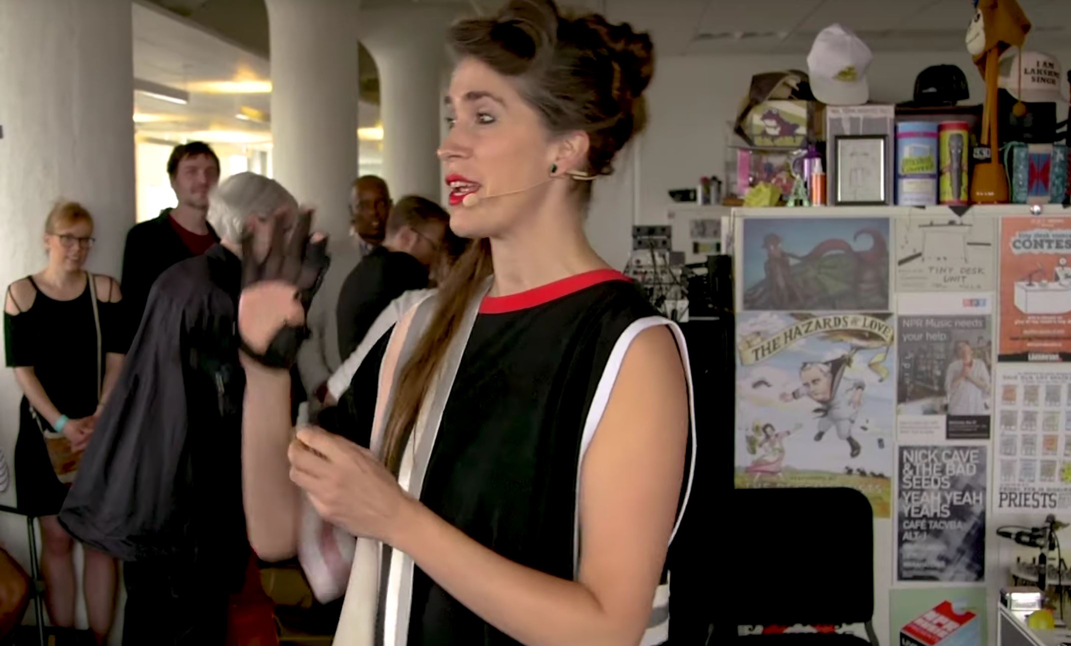 Imogen Heap: NPR Music Tiny Desk Concert – Dan Q